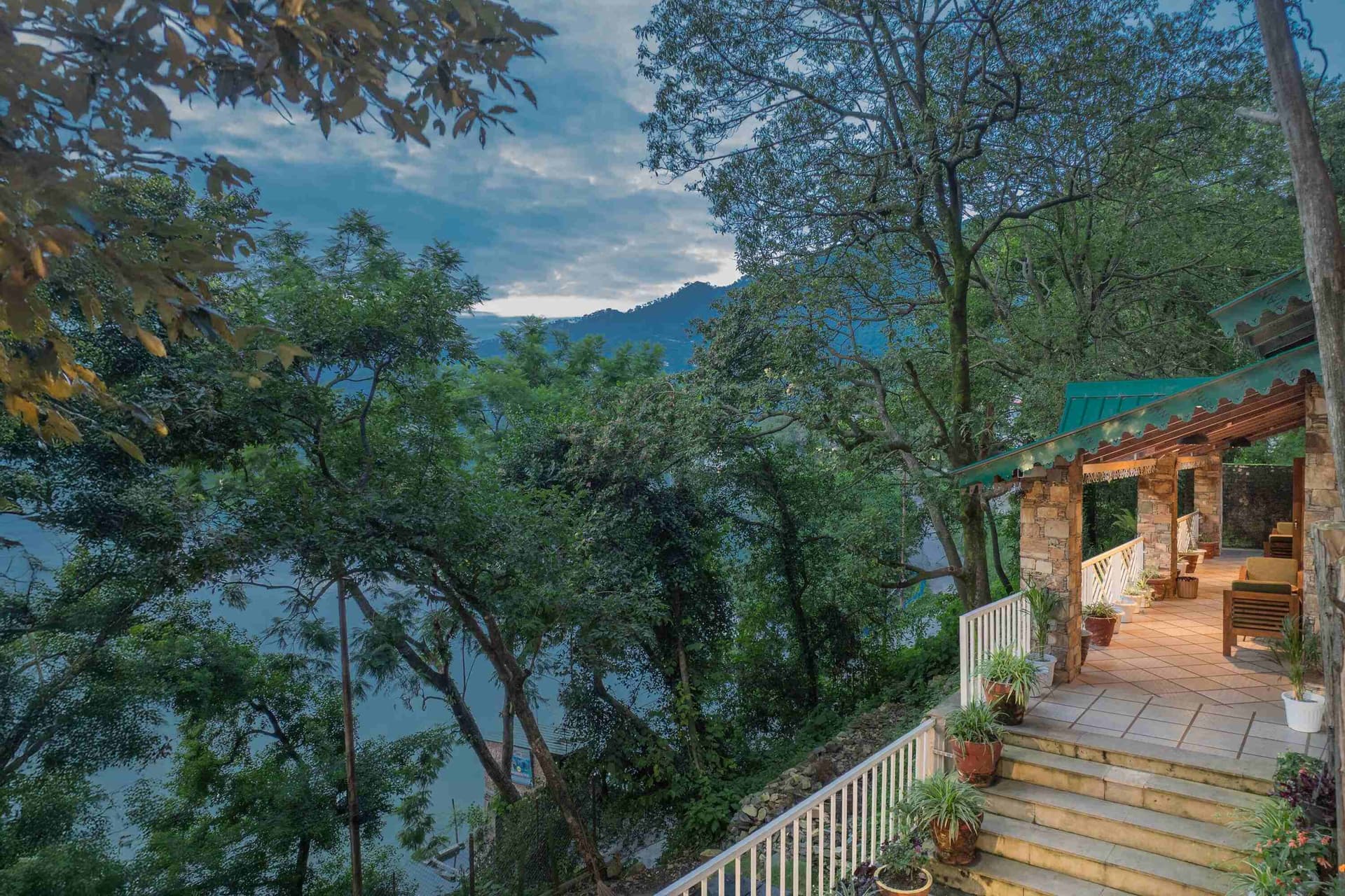 Echor Malusara Lakeview Retreat Bhimtal | Echor - Hotels & Resorts